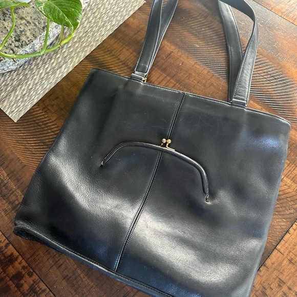 Coach | Bags | Vintage Nyc Coach Slim Leather Tote With Kiss Lock ...